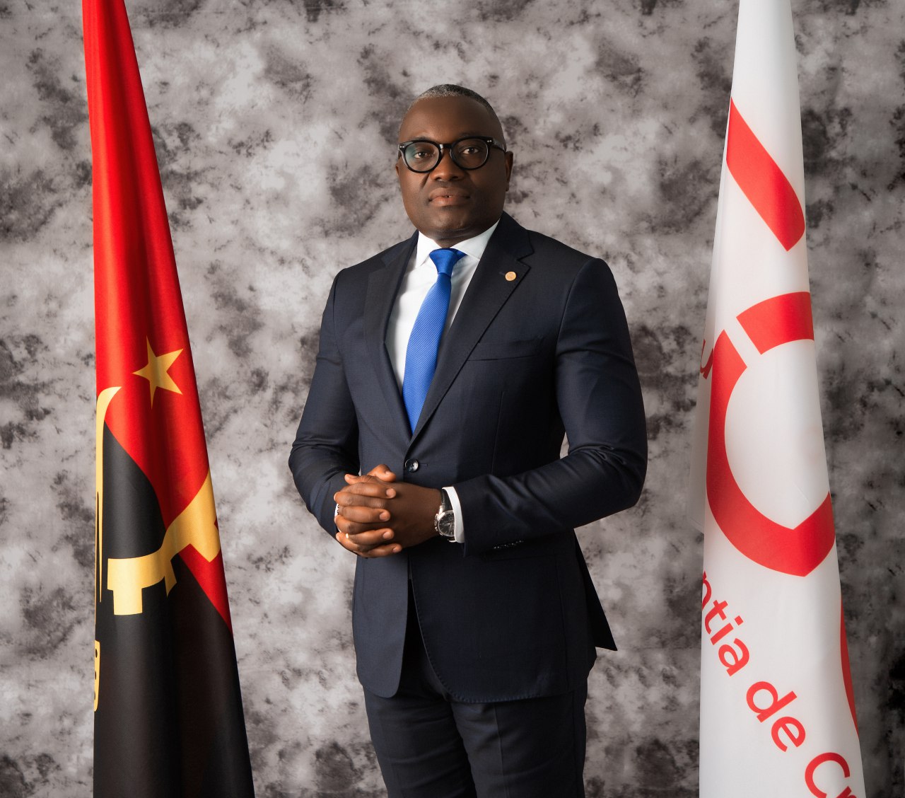 Dr._Luzayadio_Nsimba_Simba_Tomada_de_Posse_como_PCA_do_FGC - Forbes ...